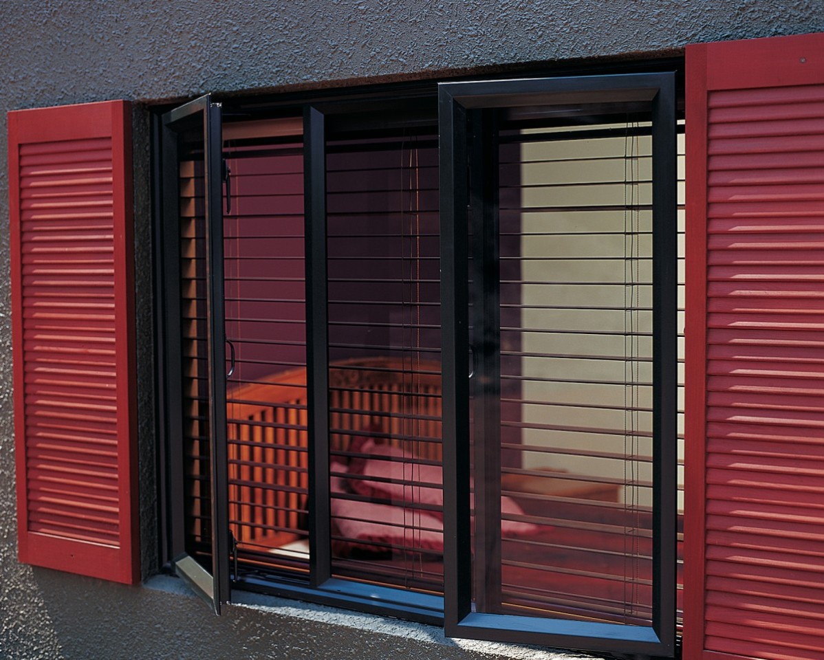 Bradnam's® - Casement Windows
