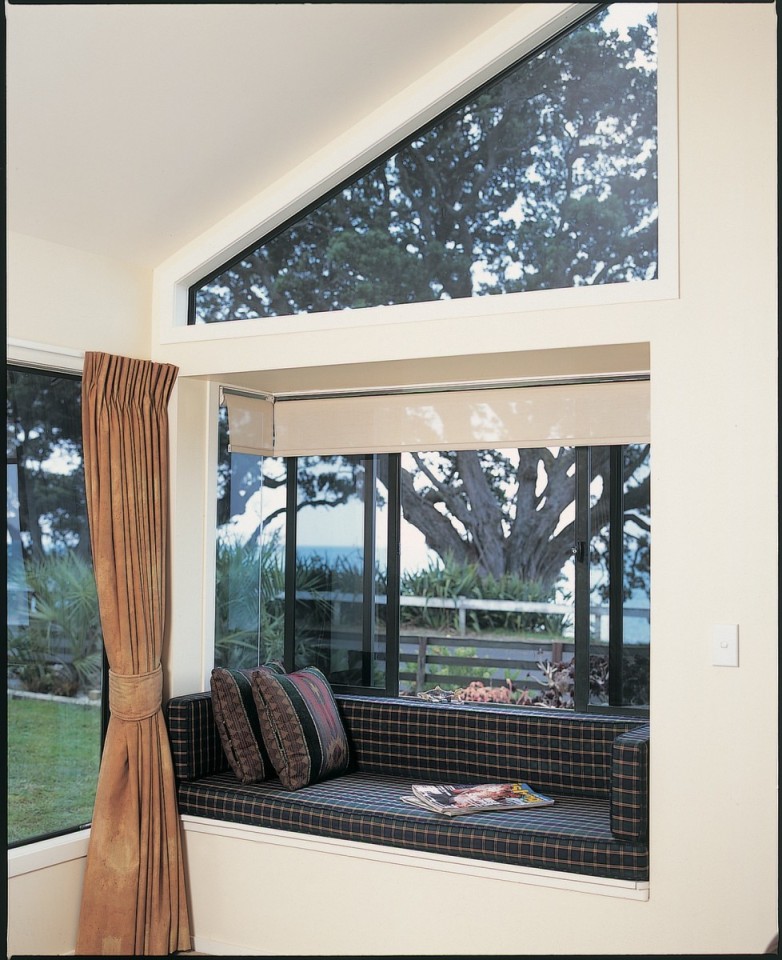 Bradnam's® - Sliding Windows